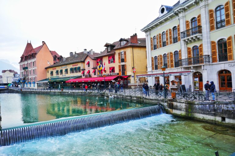 Rêverie hivernale à Annecy - De Beaux Lents Demains